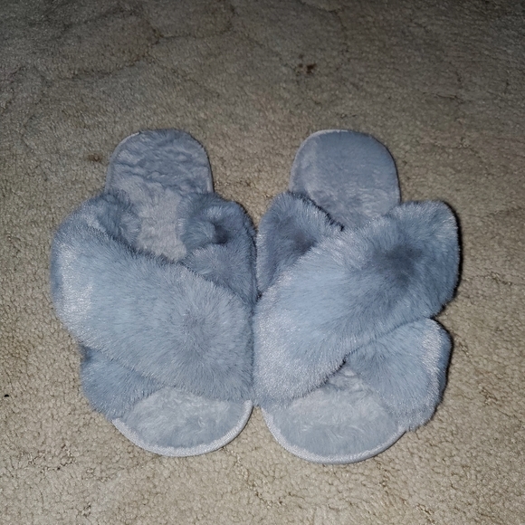 stars above | Shoes | Fuzzy Slippers | Poshmark